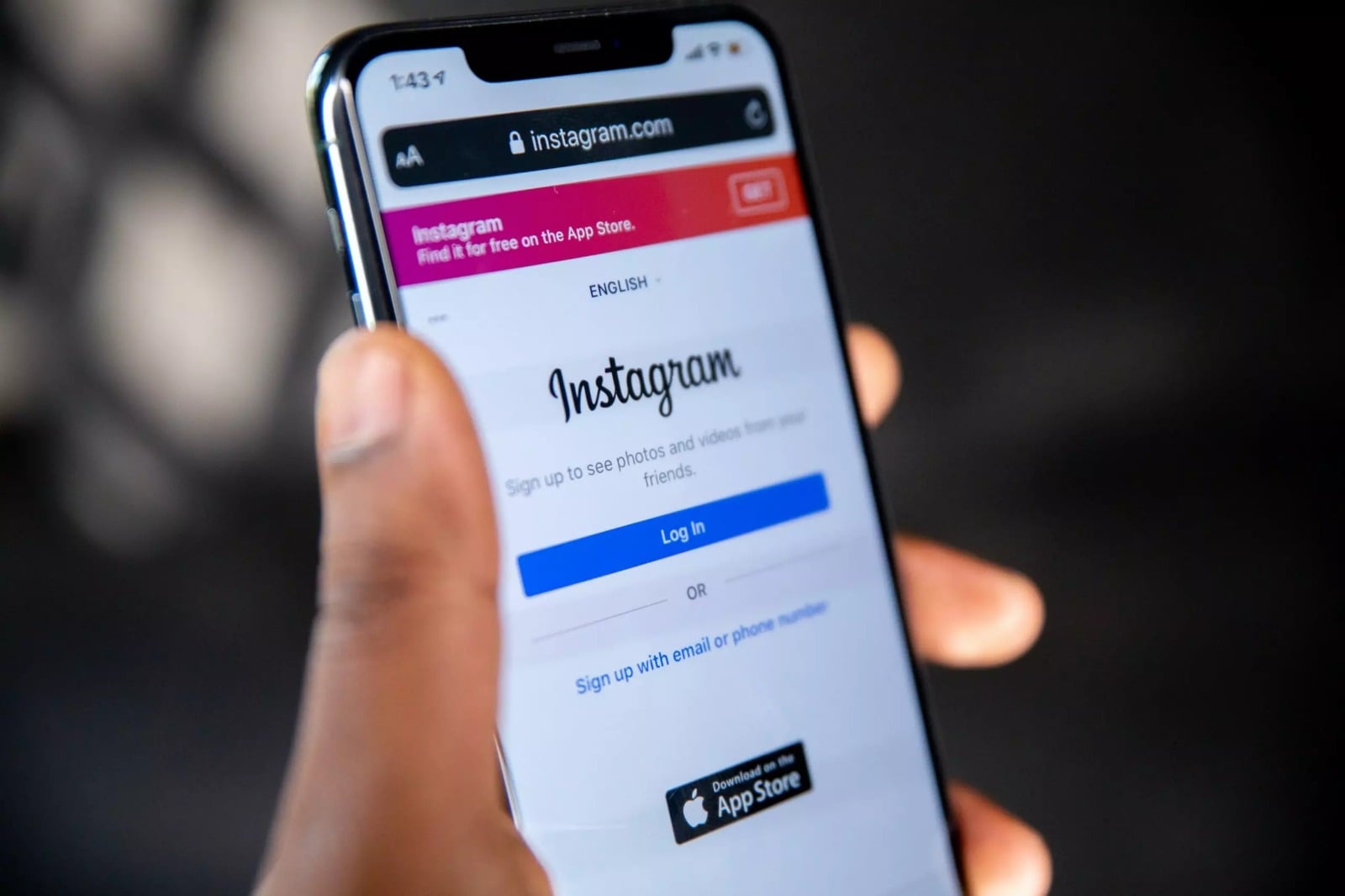 Whatsapp e Instagram fora do ar? Saiba o que aconteceu