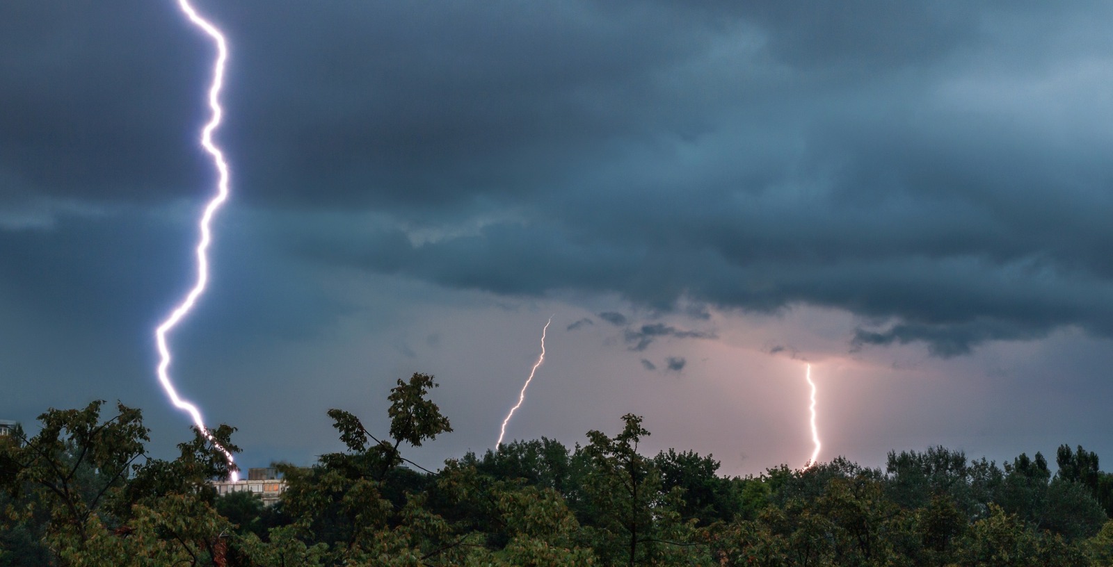 Frente fria chega a Goiás e deve causar chuvas intensas e rajadas de ...