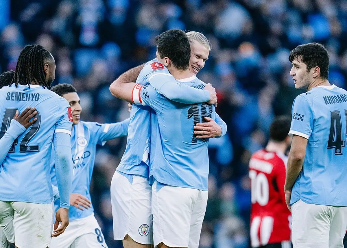Manchester City aplica goleada em time da terceira divisão e avança na ...